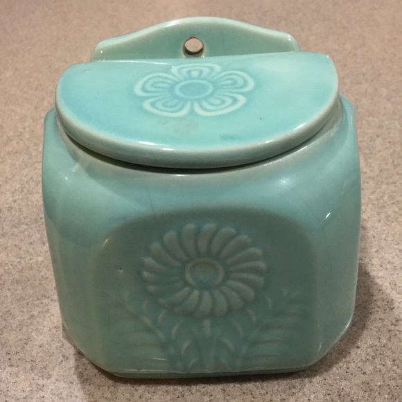 USA | Kitchen | Usa Pottery Blue Green Salt Box Vintage | Poshmark